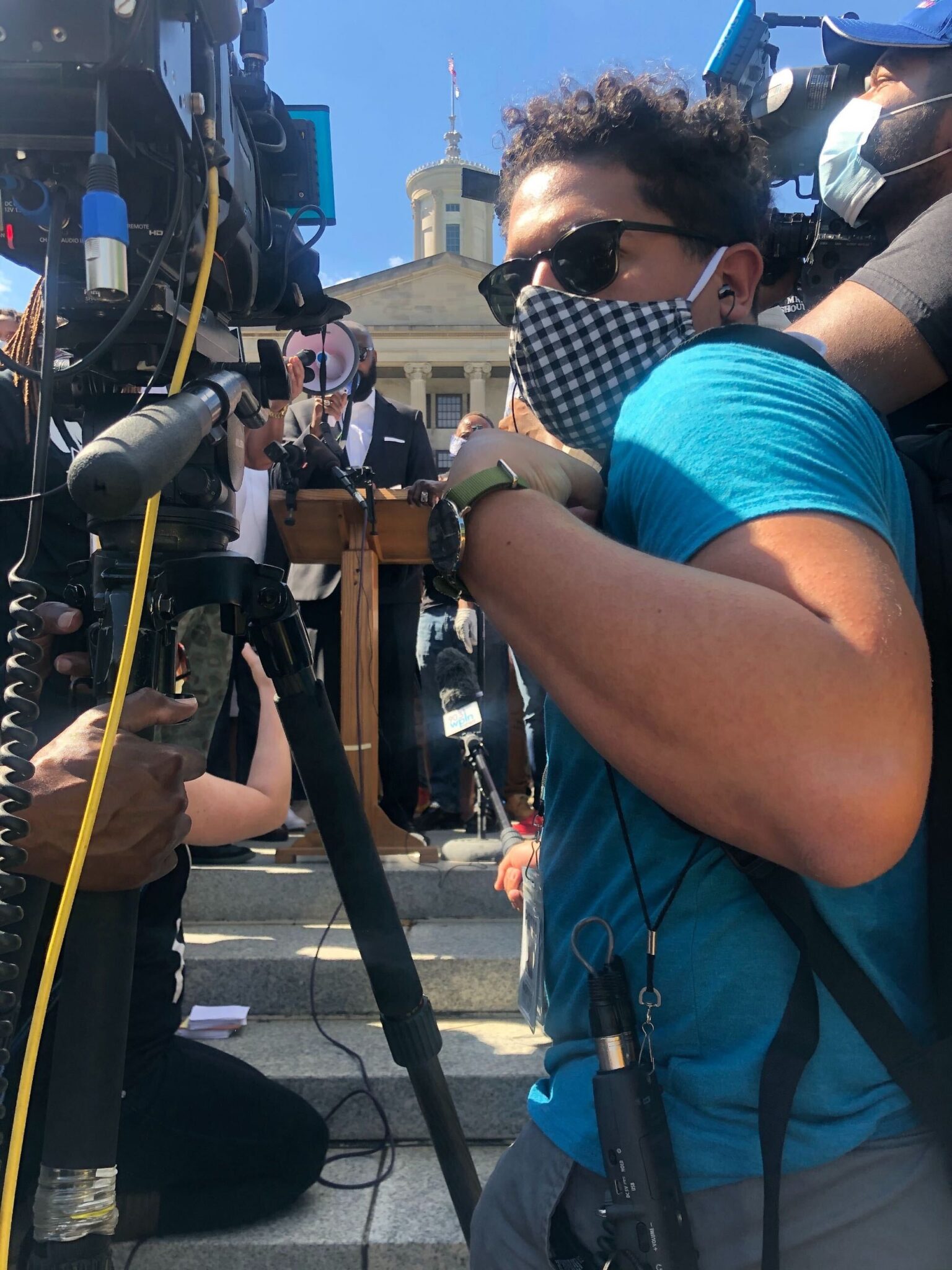 Journalists face increasing attacks from law enforcement while covering ...